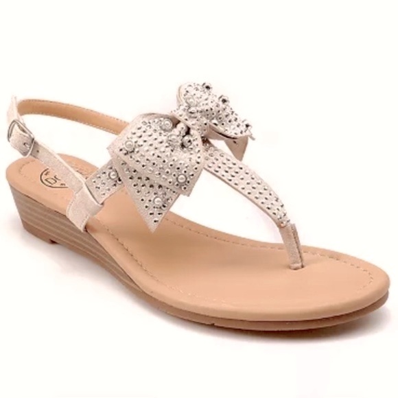 Dolce by Mojo Moxy | Shoes | New Dolce By Mojo Moxy Fiona Silver ...